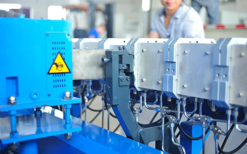 Co-rotating Twin Screw Extruder Manufacturer - USEON