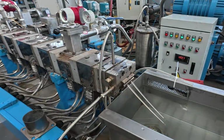 Two-Stage Lab Extrusion Line for Polymer Devolatilization - USEON